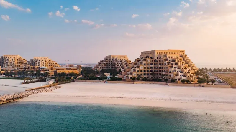 Best Beaches in Dammam Along with Activities, Stay Options & Food!
